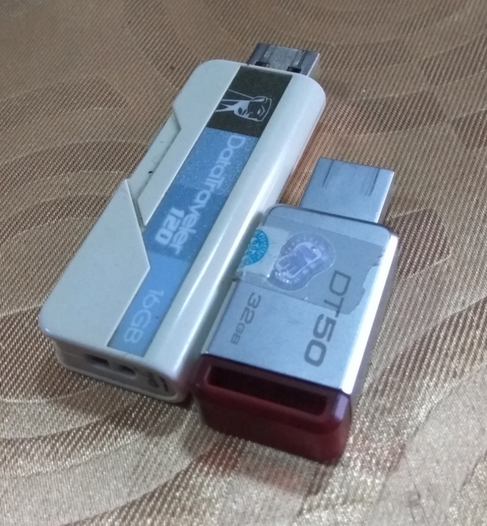 Pengertian Flashdisk Serta Fungsi, Kelebihan, dan Kekurangannya ...